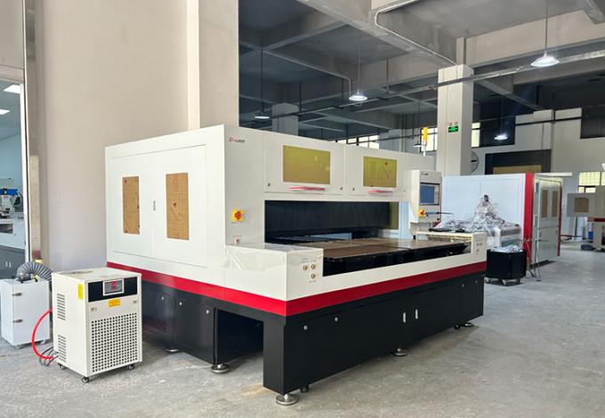2000 × 2000mm Desktop Laser Cutting Machine With Infrared Picosecond Laser